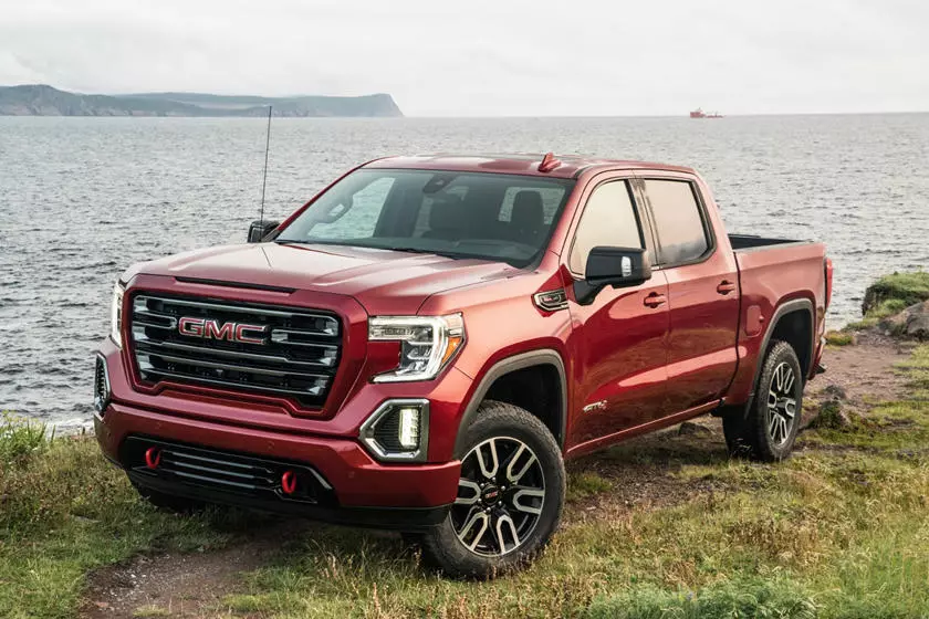 2019-2021 GMC Sierra 1500 aurreko angeluaren ikuspegia