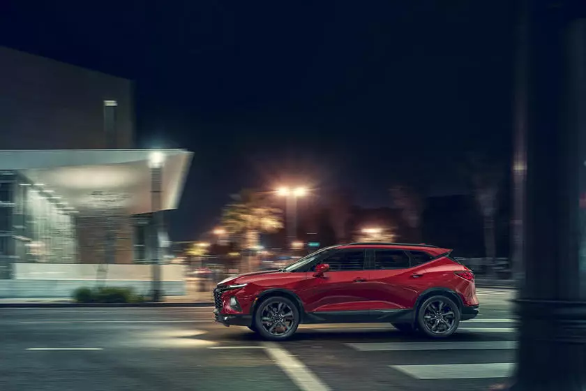 Chevrolet Blazer-ийн борлуулалтыг нэмэгдүүлэхийн тулд бүх зүйлийг хийж байна 97044_2