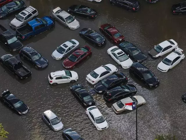 Estos son los fabricantes de automóviles que ofrecen descuentos a las víctimas del huracán Harvey 97544_1