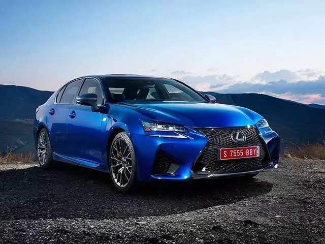 I-Lexus inokuba negumbi leeModeli zokuSebenza ezinebheji ezingaphezulu ze-F 97554_1