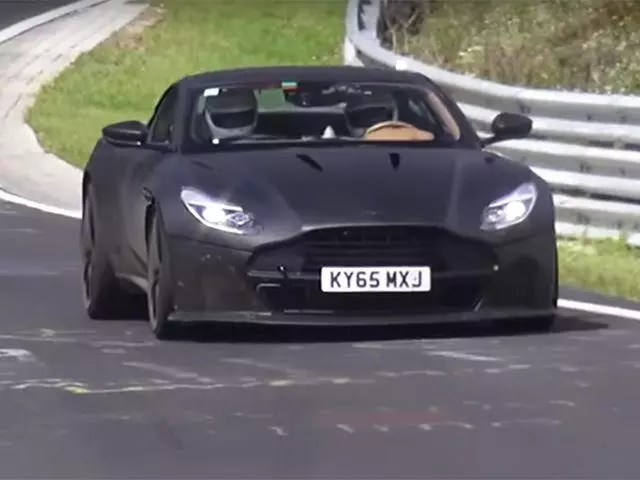 Еве го вашиот прв поглед на Aston Martin DB11 S во акција 97593_1