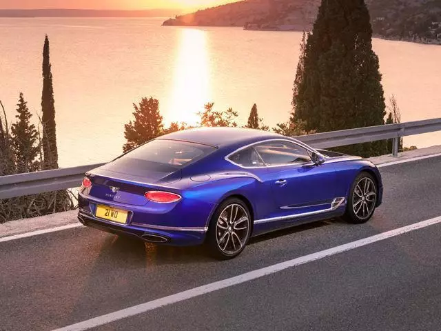 Féachfaidh an New Bentley GT Continental Amazing Mar Inchomhshóite 97618_2