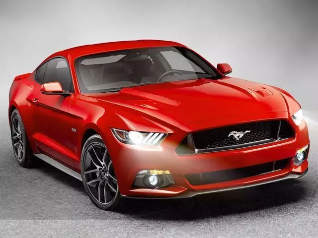 Оголошені характеристики Ford Mustang 2015 року 97693_2