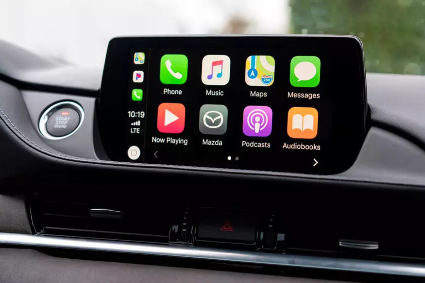 2018 Mazda6 تحصل أخيرًا على Apple CarPlay و Android Auto - ولكن هناك اللحاق 97782_2