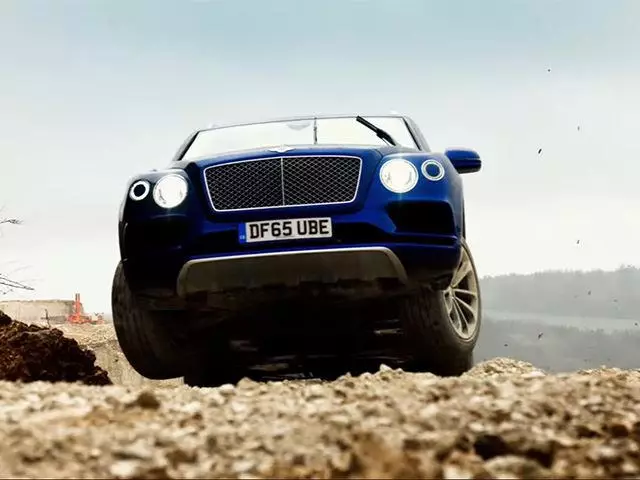 Bentley Bentayga се појавува во овонеделната епизода на „The Grand Tour“ 98060_1