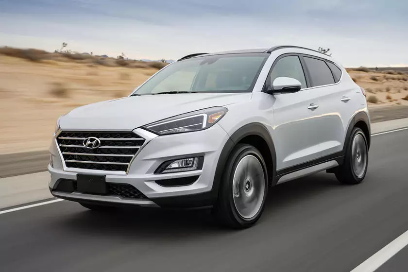 2019-2020 Hyundai Tucson Front View Driving