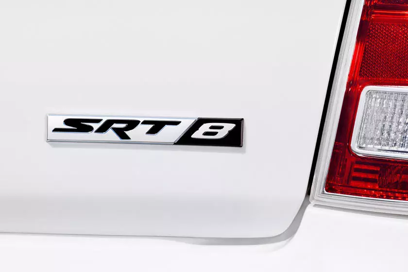 Вживаний Chrysler 300 SRT-8 – це бюджетний автомобіль 98529_4