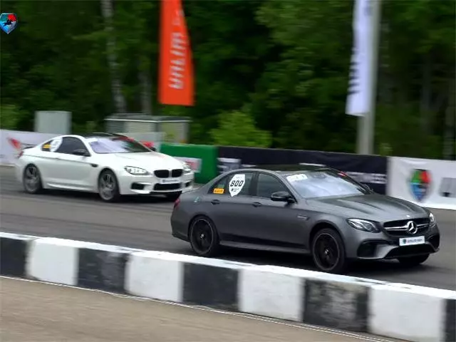 مخزون Mercedes-AMG E63 S يدمر BMW M6 بقوة 750 حصان 98688_1