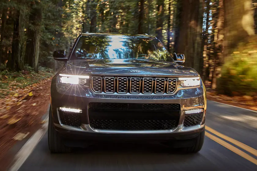 2021 Jeep Grand Cherokee L Kuyang'ana Koyamba: Kukulira Ndi Bwino 9878_12