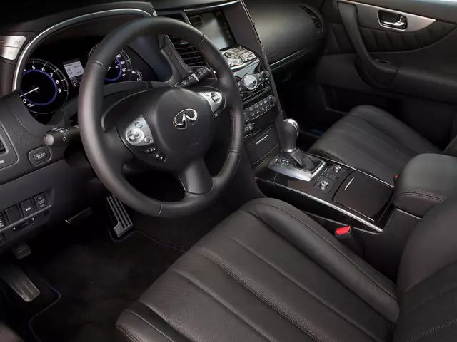 2012 Infiniti FX yn Cael Gweddnewidiad 98955_2