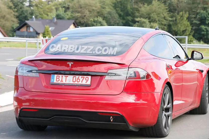 Un Plaid de Tesla Model S foi espiado no Nurburgring, e adiviñamos por que 9930_6