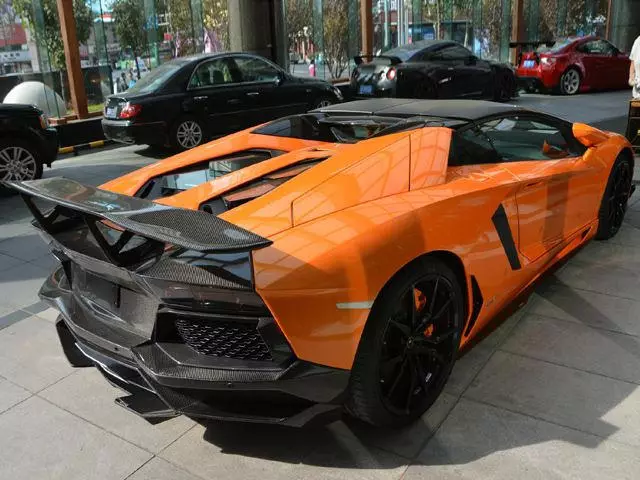 DMC Lamborghini Aventador Roadster SV чыгарды 99461_1