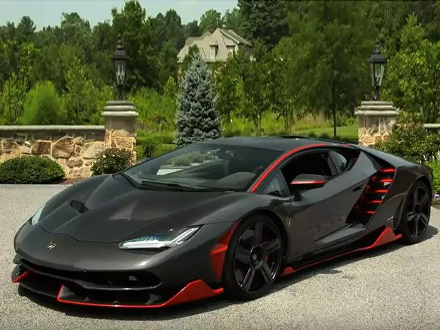 Lamborghini Centenario 첫 번째 드라이브는 우리에게 억만 장자의 삶의 맛을 제공합니다 99732_1