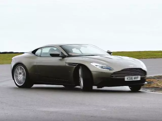 Aston Martin DB11 on paljon parempi urheiluauto kuin Chris Harris odotti 99877_1